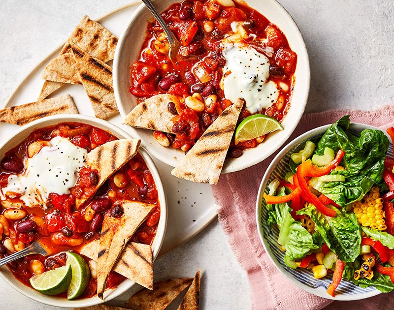 Veg chilli with pitta dippers | Slimming World