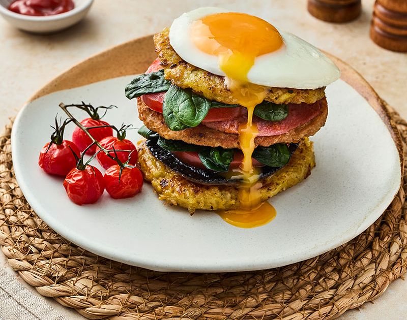 Bacon, sausage, egg and hash brown stacks | Slimming World